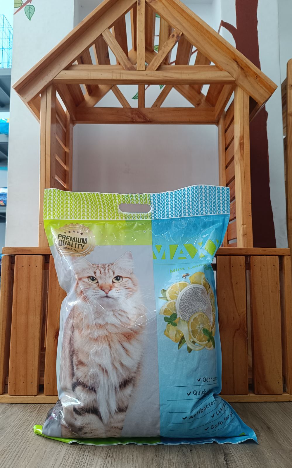 Max- Cat Litter 10L (Lemon) - Products - Gloria's Pet Supplies