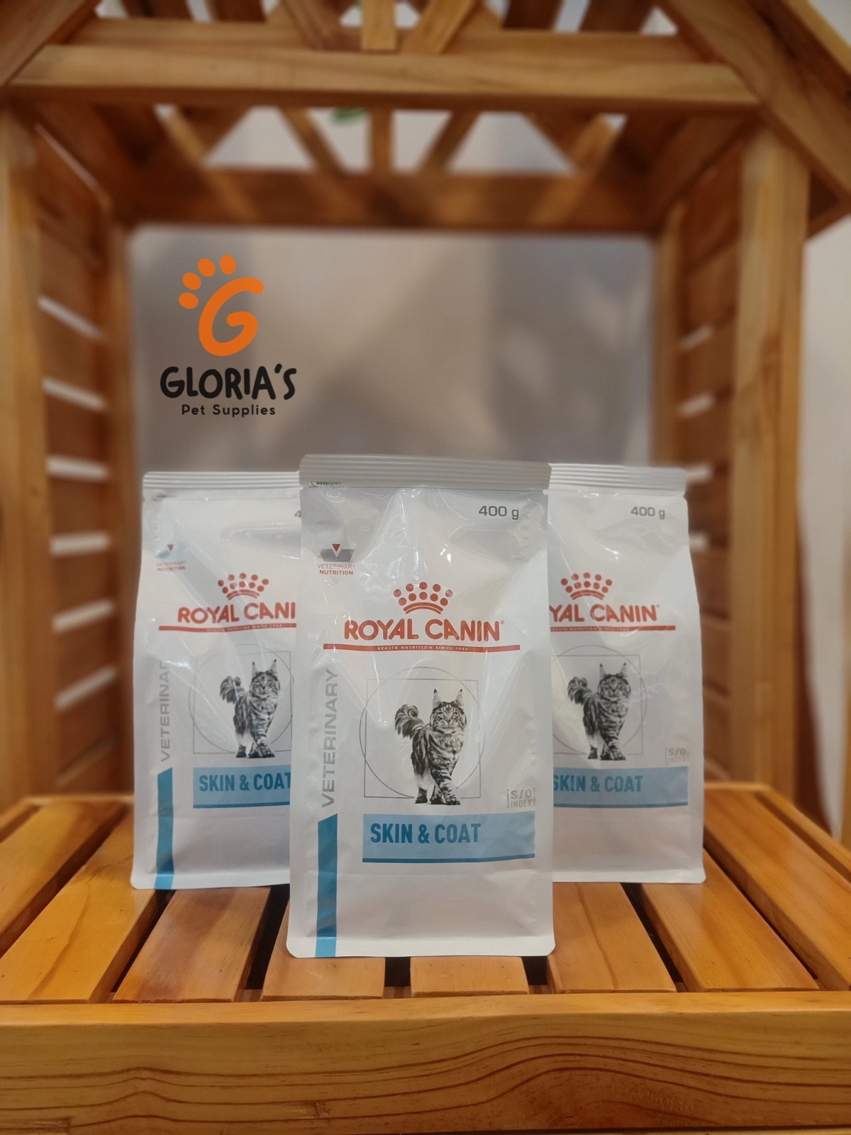 Royal Canin- VHN Skin & Coat (400g) - Products - Gloria's Pet Supplies